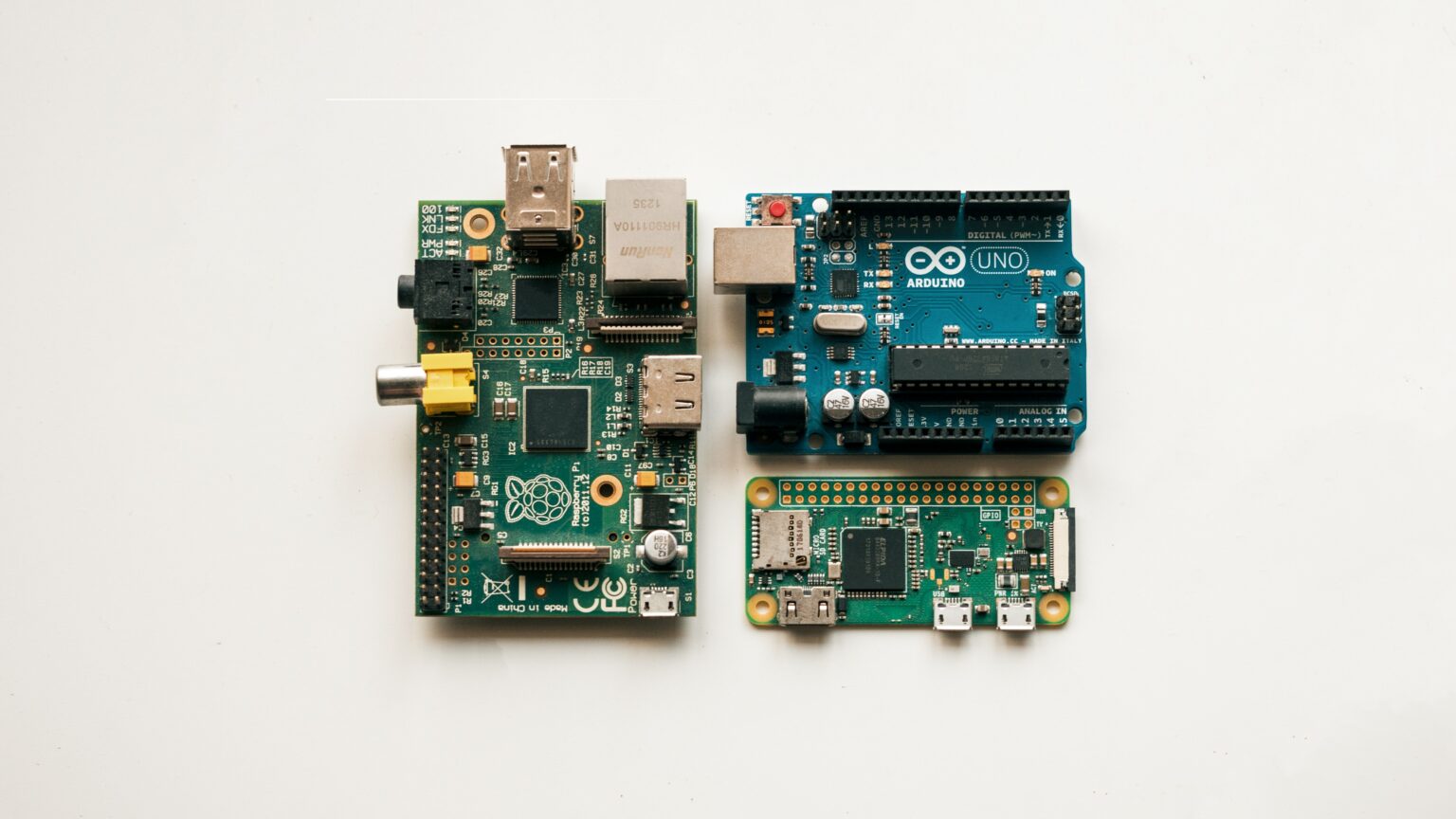 Le Raspberry Pi Zero 2 W, la puissance du Raspberry Pi 3, la taille du ...